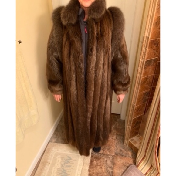 Jones Furs | Jackets & Coats | Authentic Jones Furs Beaver Fur Coat ...